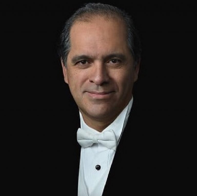 Manuel Flores, comparte sus conocimientos sobre ópera y coros de ...